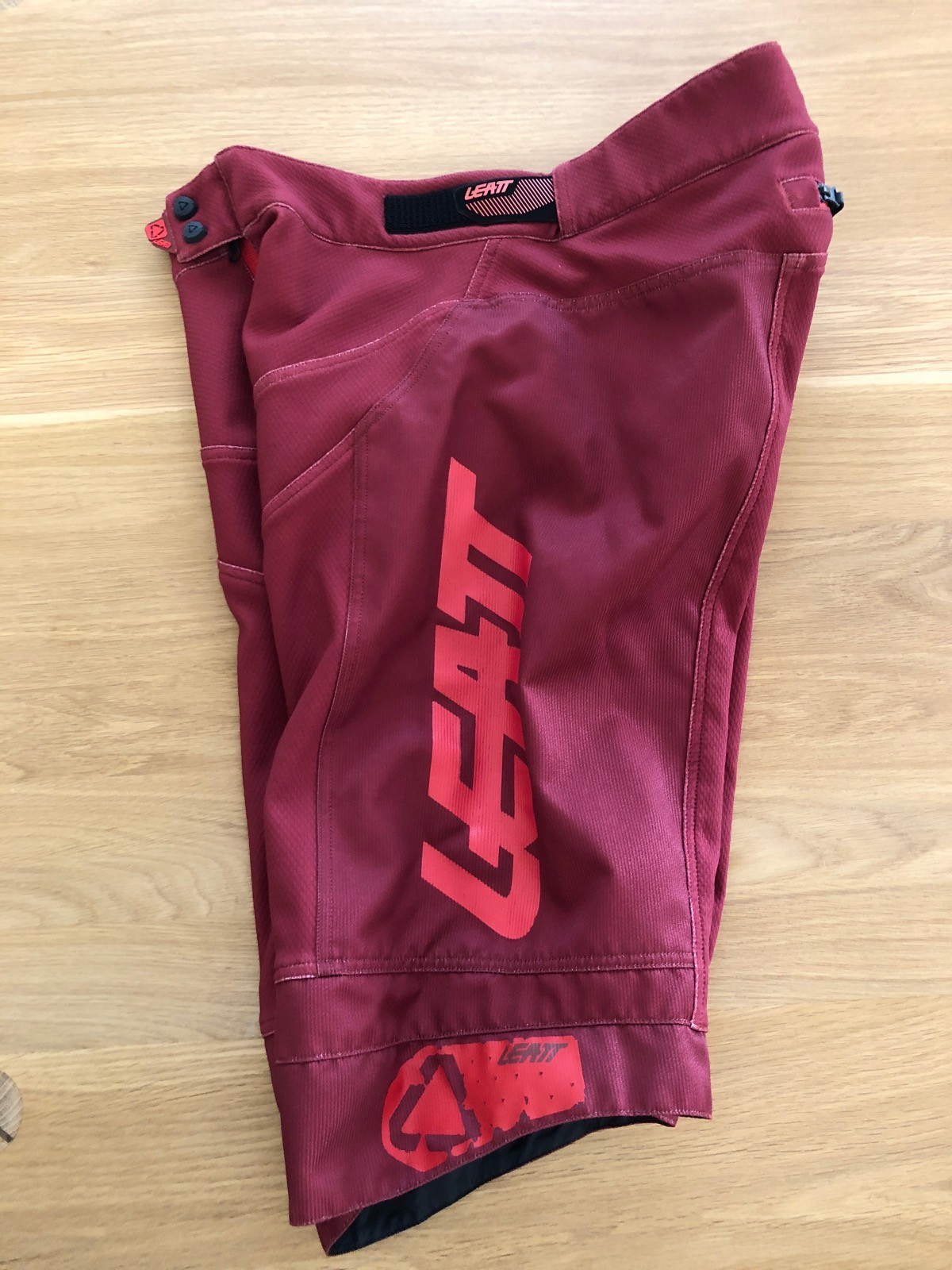 Leatt DBX 4.0 | Baggy shorts | Bike Hub