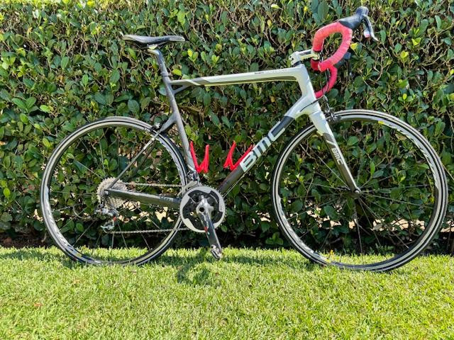 BMC SLR01 Team Machine | Road Bikes | Bike Hub