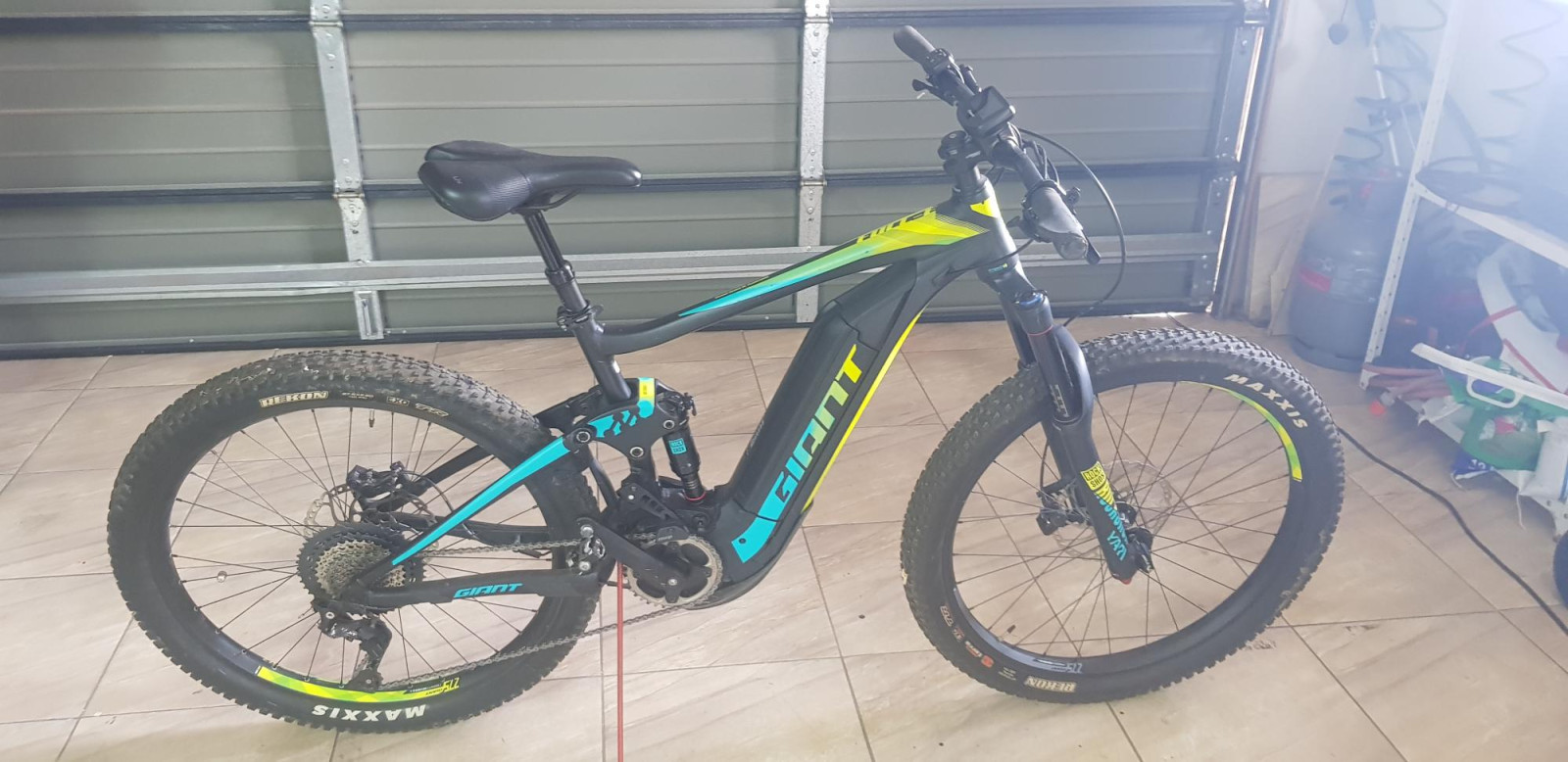 Giant Full-E+1 SX Pro | Dual Suspension Mountain E-Bikes | Bike Hub