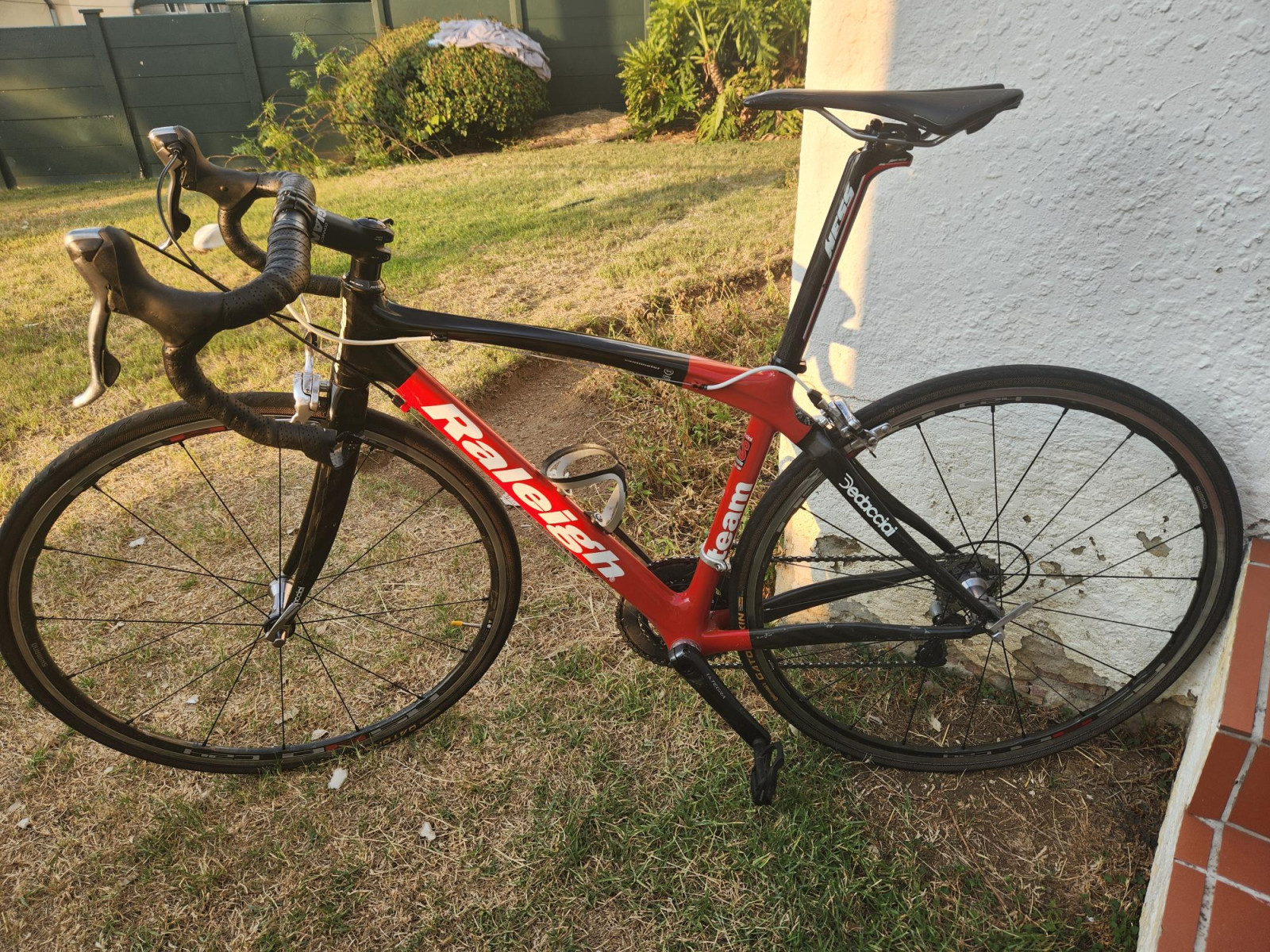 Raleigh 54cm full carbon | Road Bikes | Bike Hub