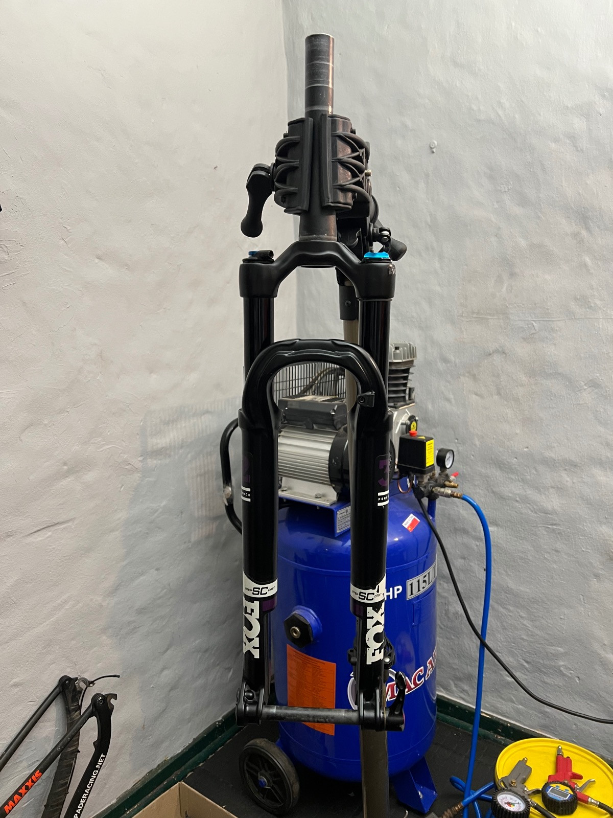 Fox 32 Step Cast Performance | Mountain Bike Forks | Bike Hub