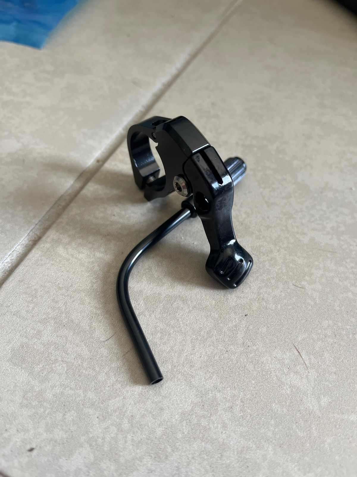 Syncros overbar lever | Dropper Seat Posts | Bike Hub