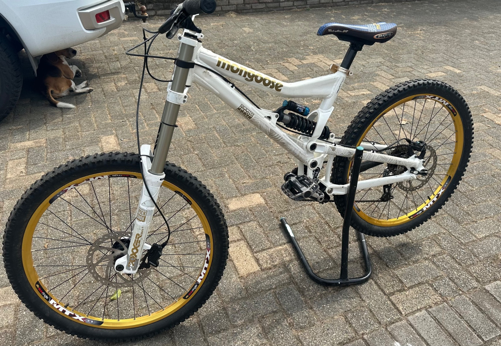 Mongoose Boot R Team | Downhill Bikes | Bike Hub