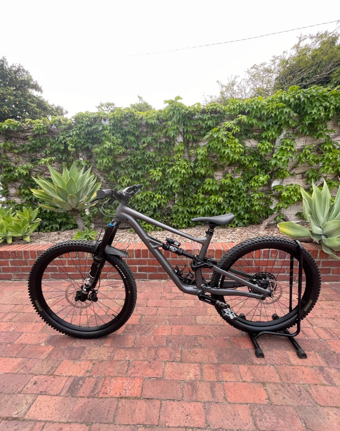 Specialized status 160 | Dual Suspension Mountain Bikes | Bike Hub