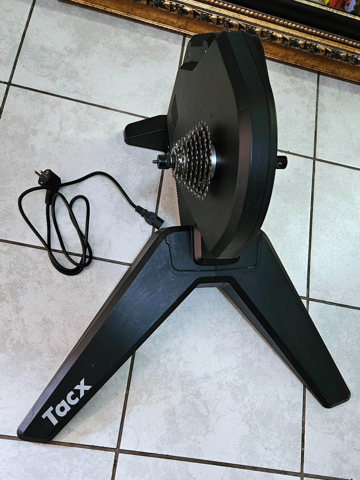 Tacx T2900 Smart Trainer | Indoor Trainers & Accessories | Bike Hub