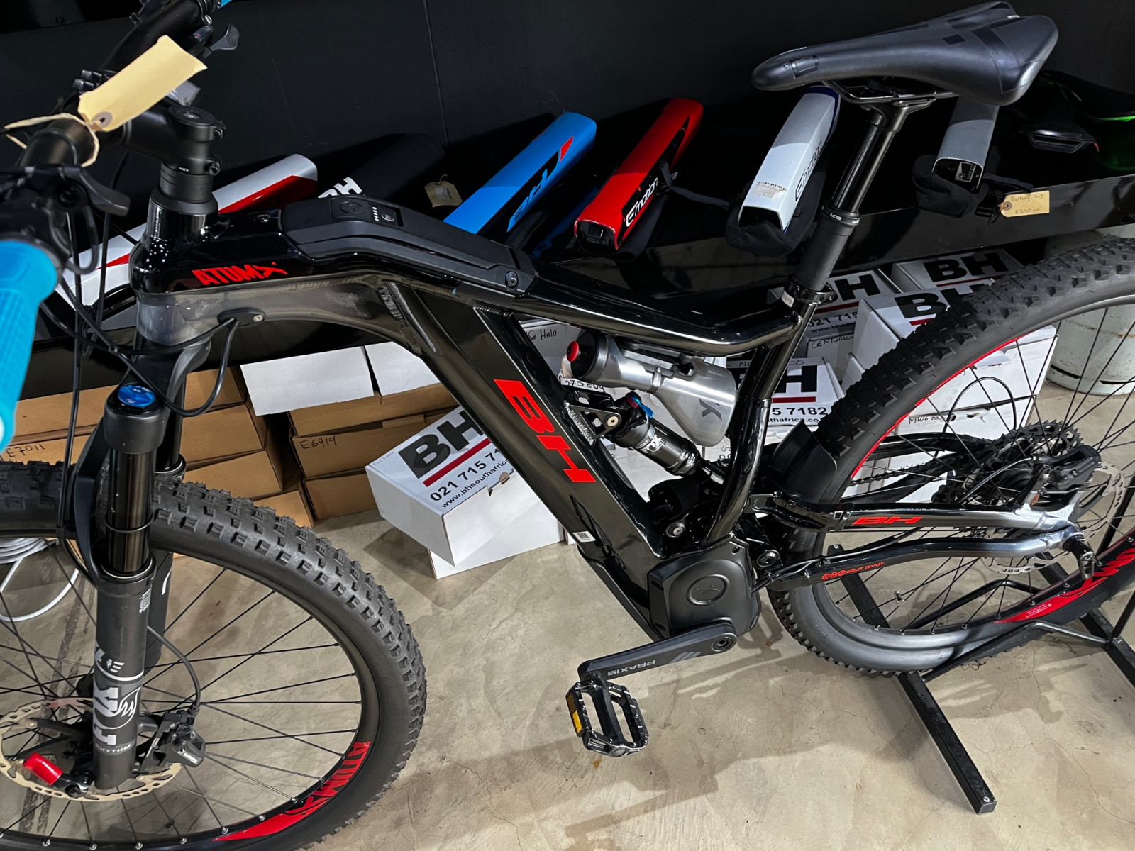 BH Atom-X 720WH | Dual Suspension Mountain E-Bikes | Bike Hub