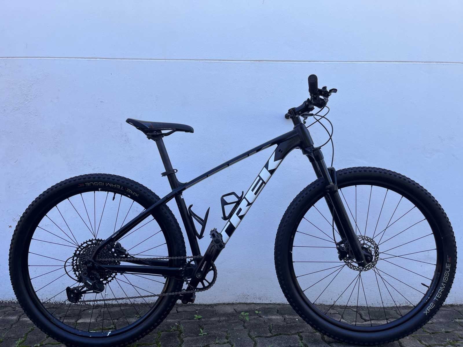 TREK XCALIBER 8 | Hardtail Mountain Bikes | Bike Hub