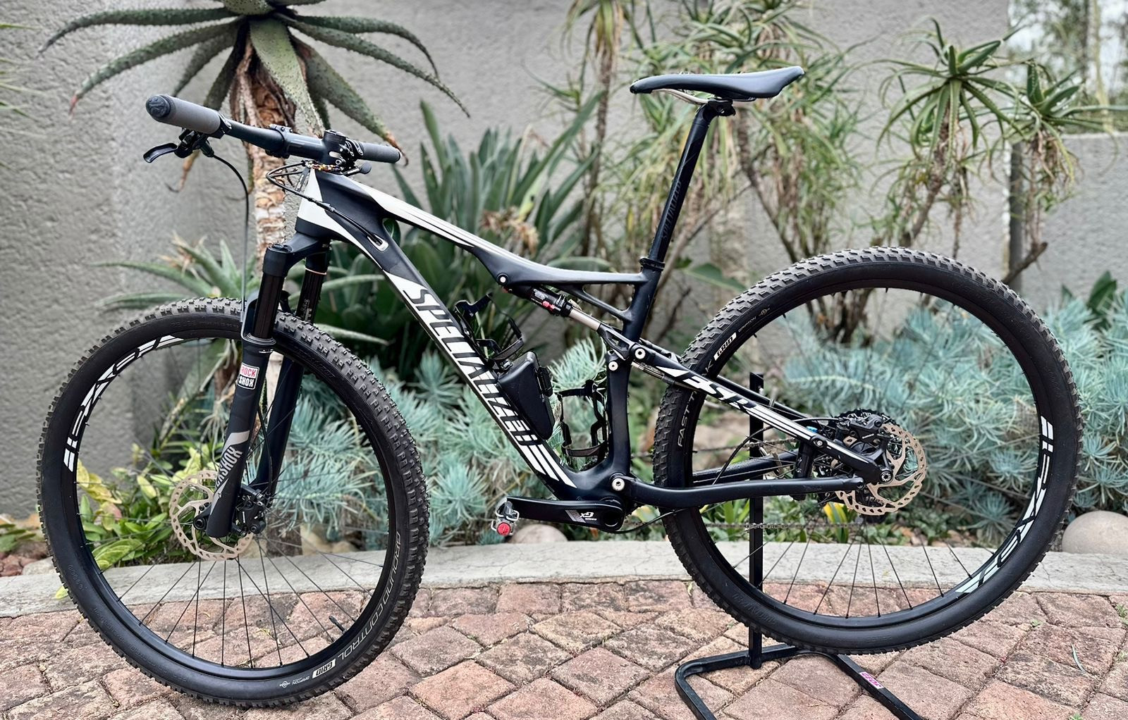Specialized Epic Comp Carbon Medium 2016 | Dual Suspension Mountain ...