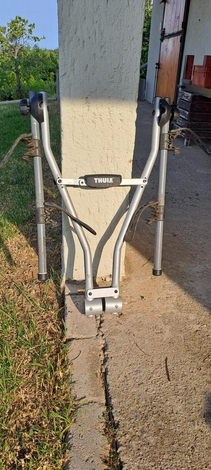 Thule Express 2 Bicycle Carrier | Bike Racks | Bike Hub