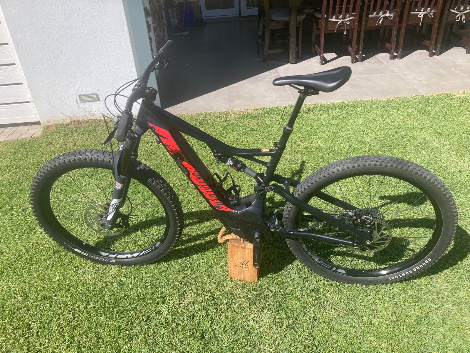 Levo FSR 2016 Specialized | Dual Suspension Mountain E-Bikes | Bike Hub