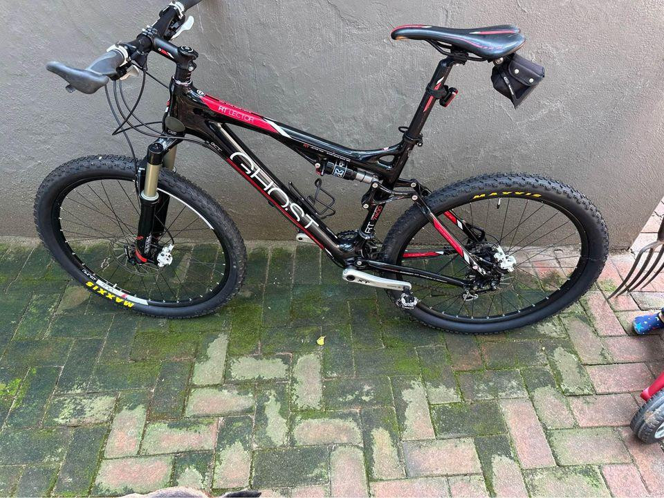 Ghost RT Lector 7400 Carbon Soft Tail | Dual Suspension Mountain Bikes ...