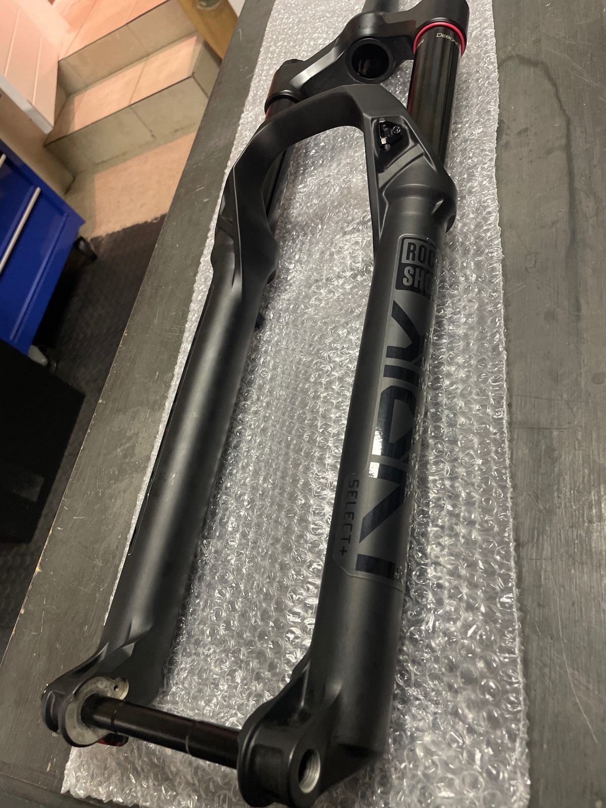 Price Drop - RockShox Lyric Select + Fork - As new | Mountain Bike ...