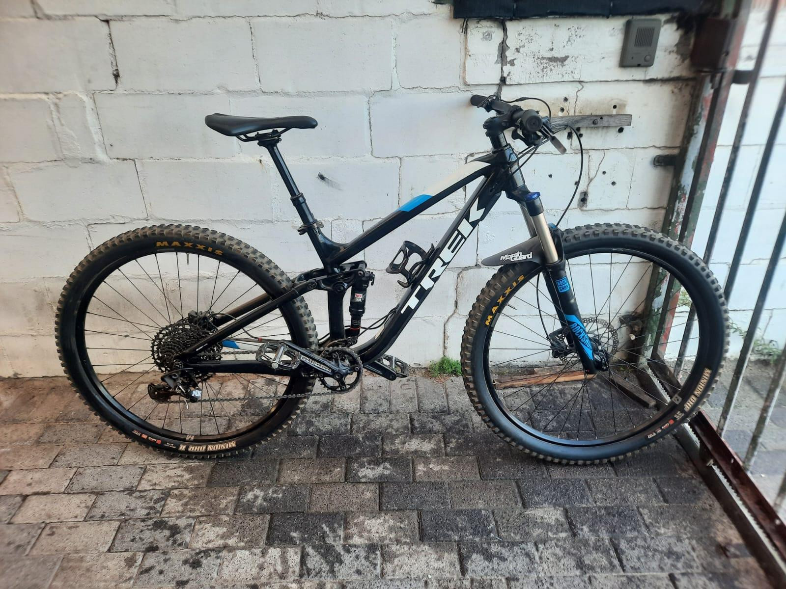 2018 Trek Ex5 29er | Dual Suspension Mountain Bikes | Bike Hub