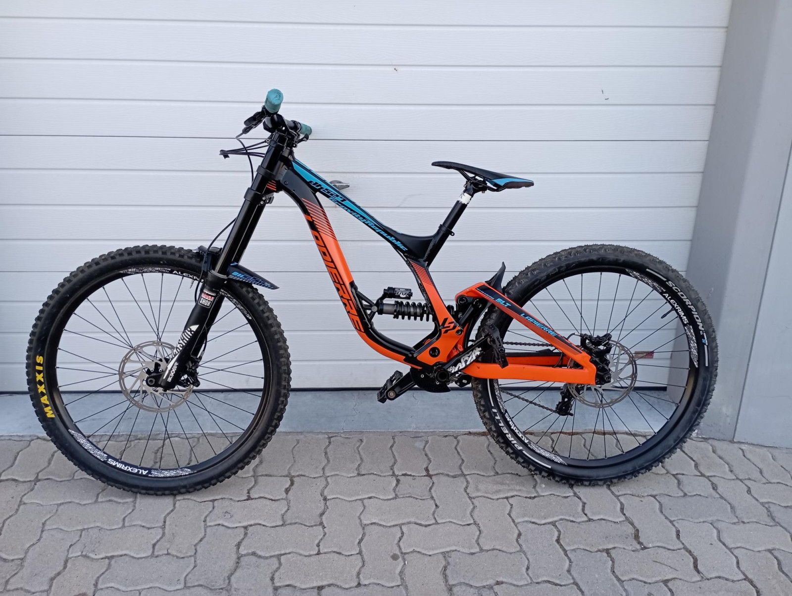 Lapierre DH 527 | Downhill Bikes | Bike Hub