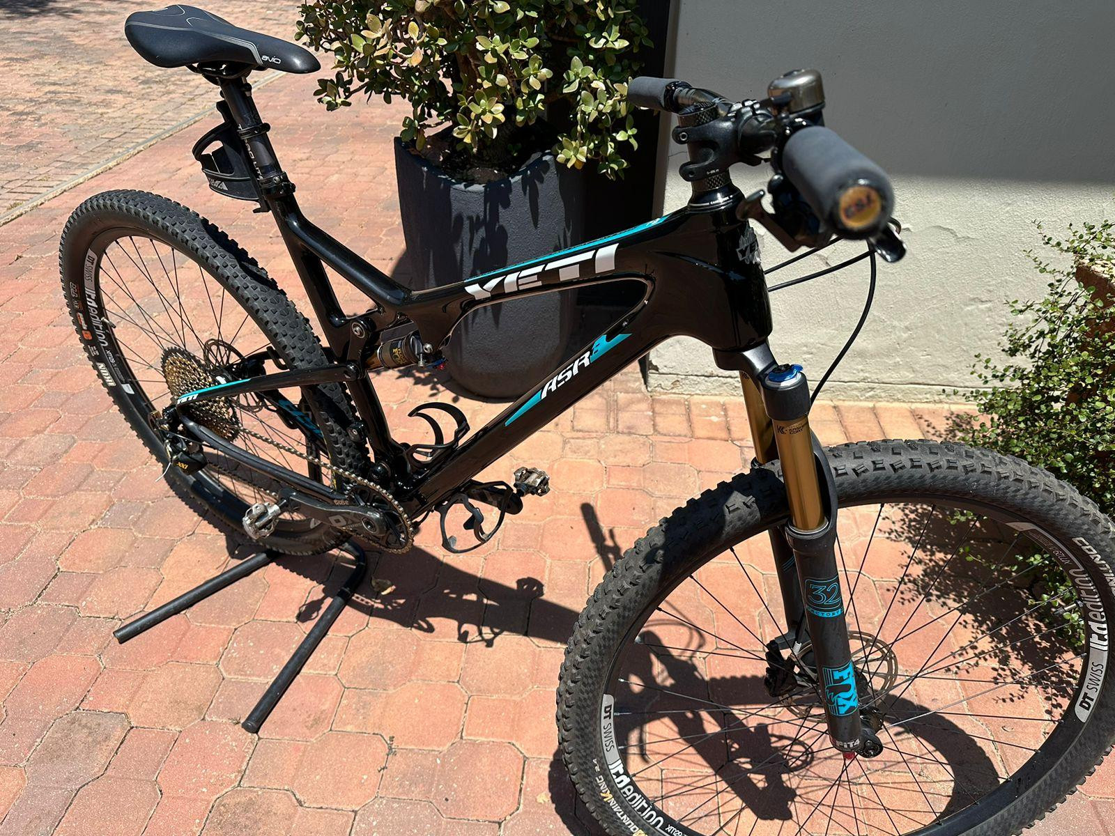 Yeti ASR | Dual Suspension Mountain Bikes | Bike Hub
