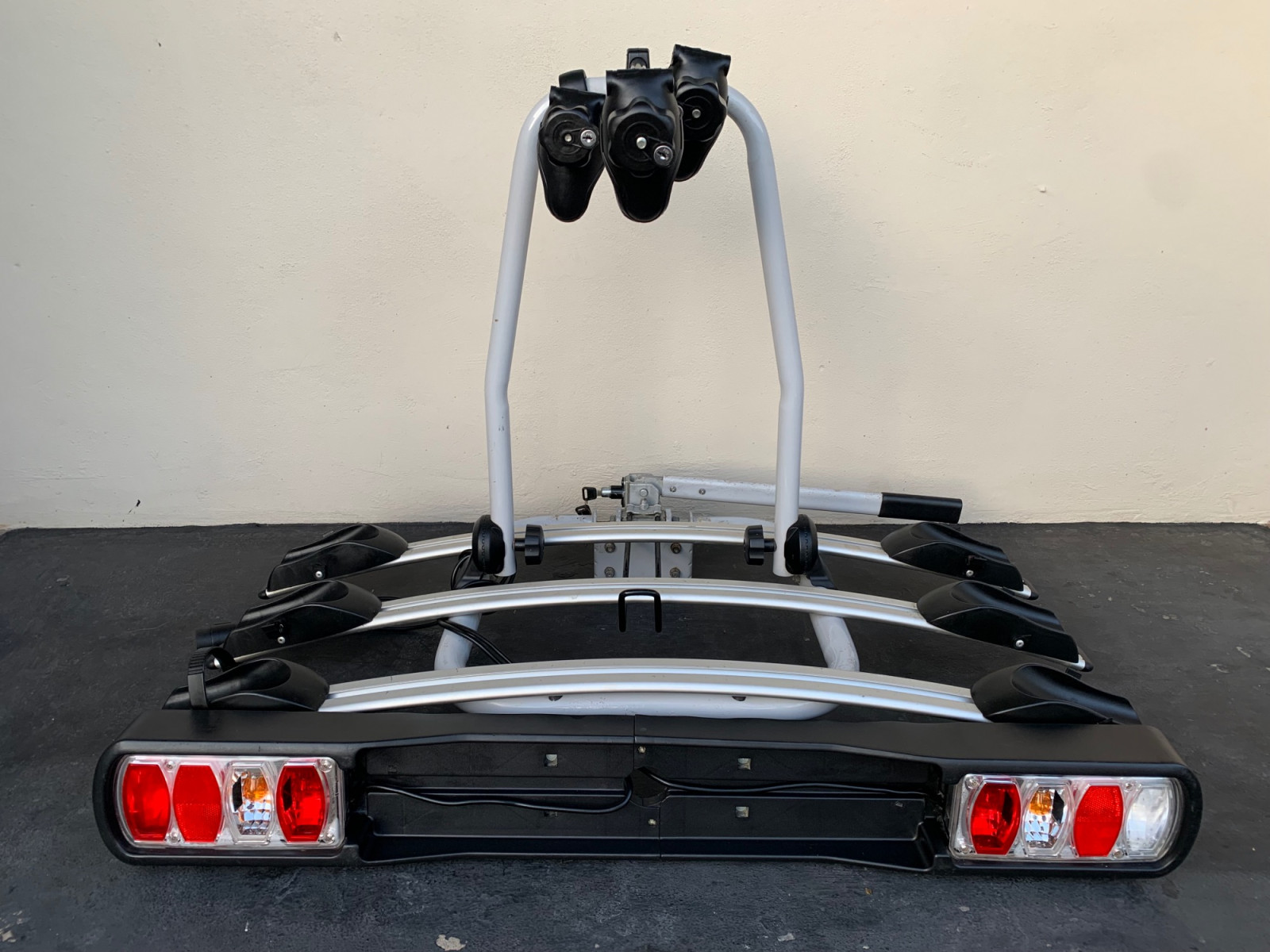 Towbar bicycle rack | Bike Racks | Bike Hub