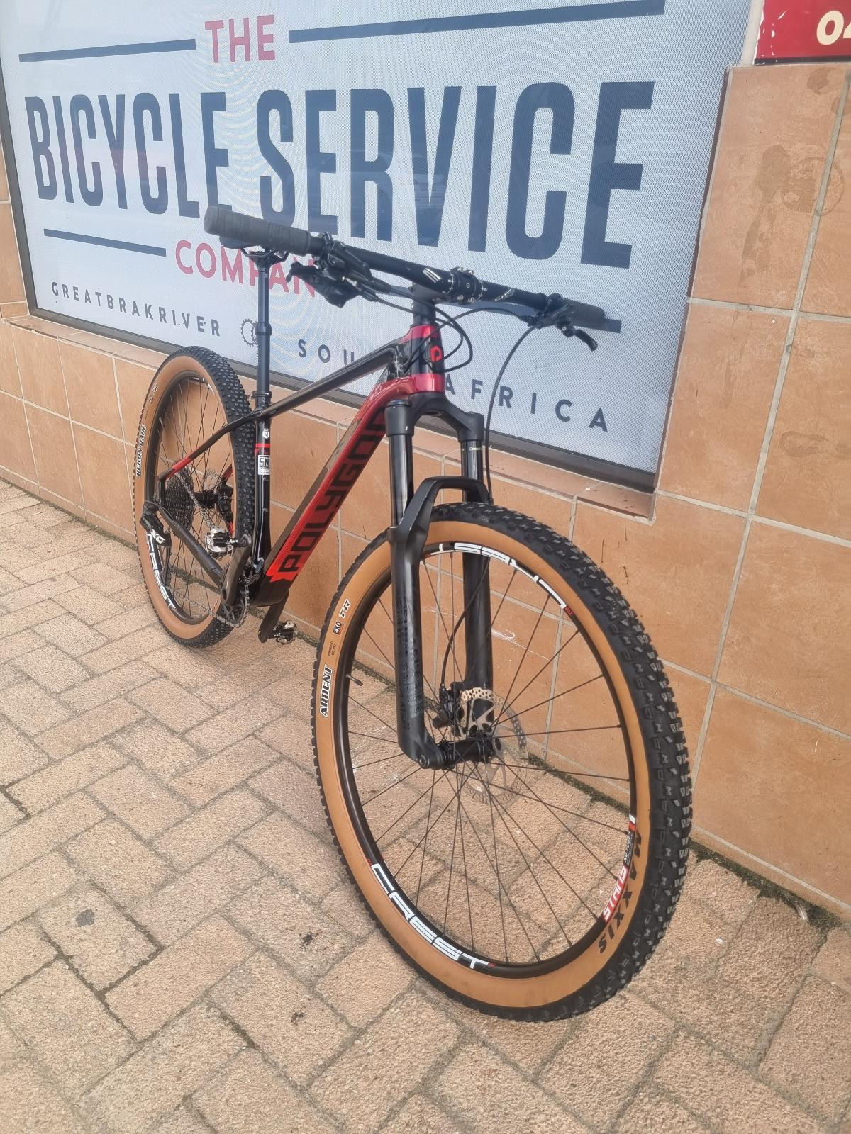 Polygon Carbon Custom | Hardtail Mountain Bikes | Bike Hub