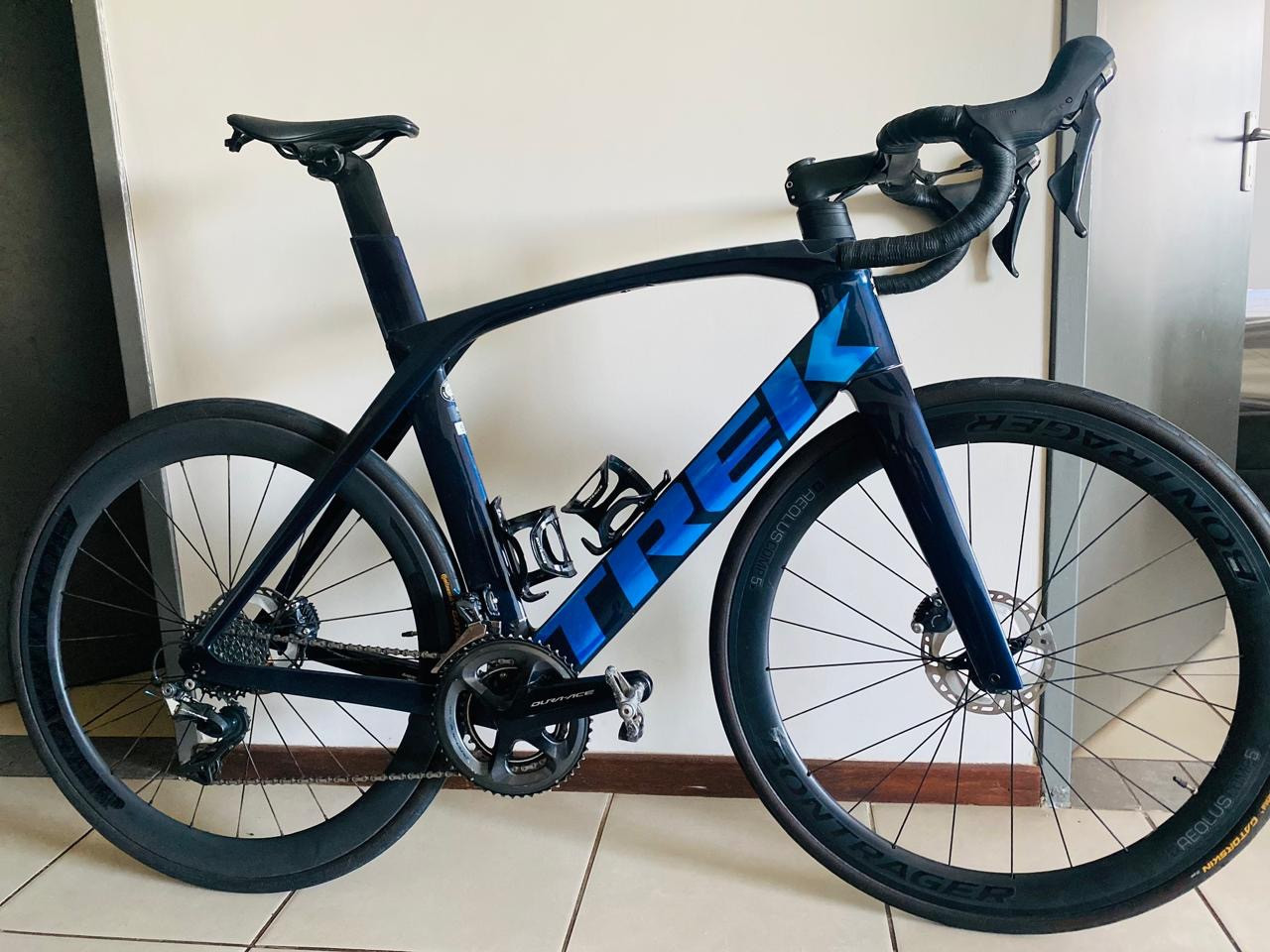 Trek Madone SLR7 | Road Bikes | Bike Hub