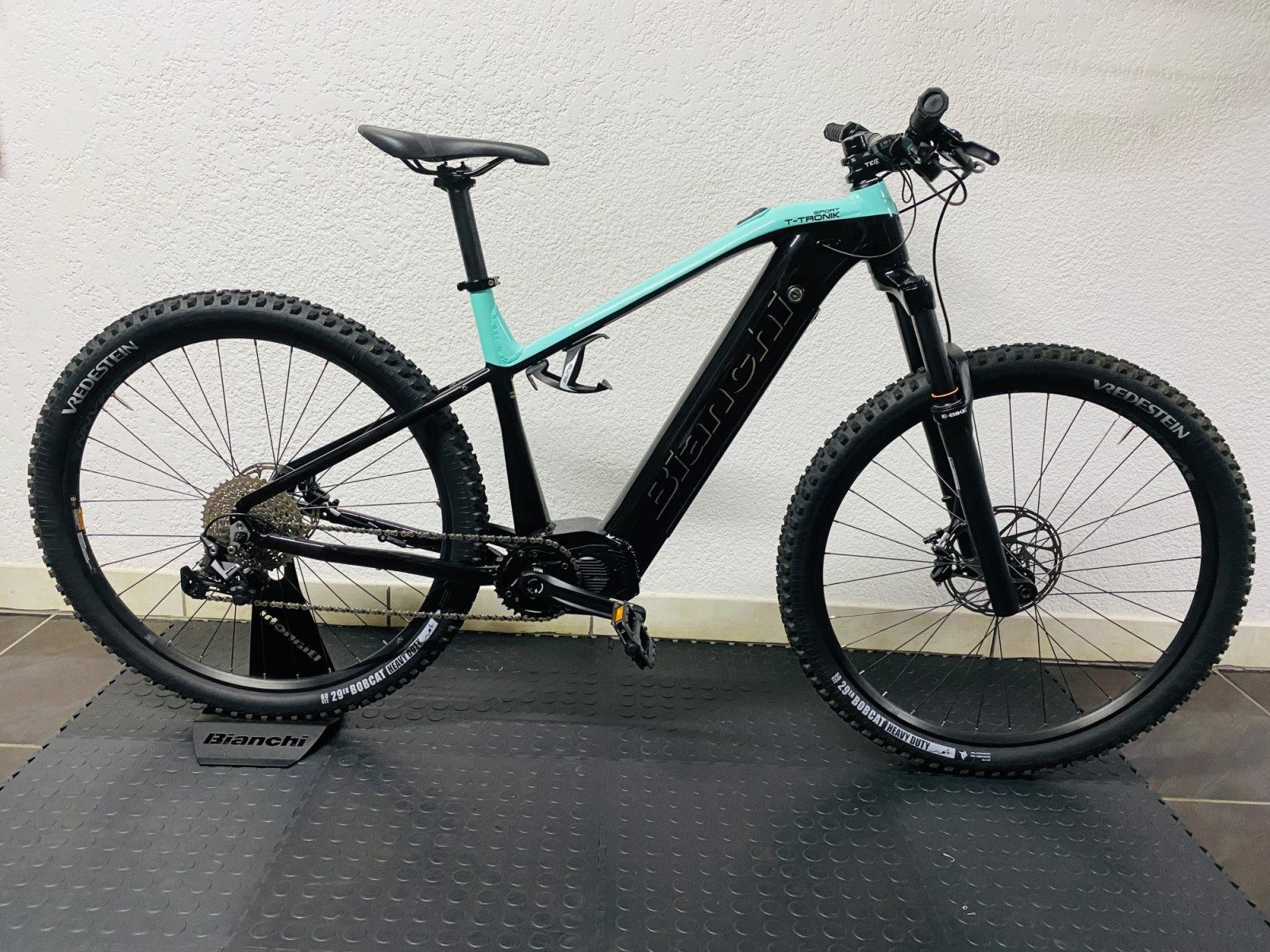 Demo Bianchi T-Tronik Sport E-Bike | Hardtail Mountain E-Bikes | Bike Hub