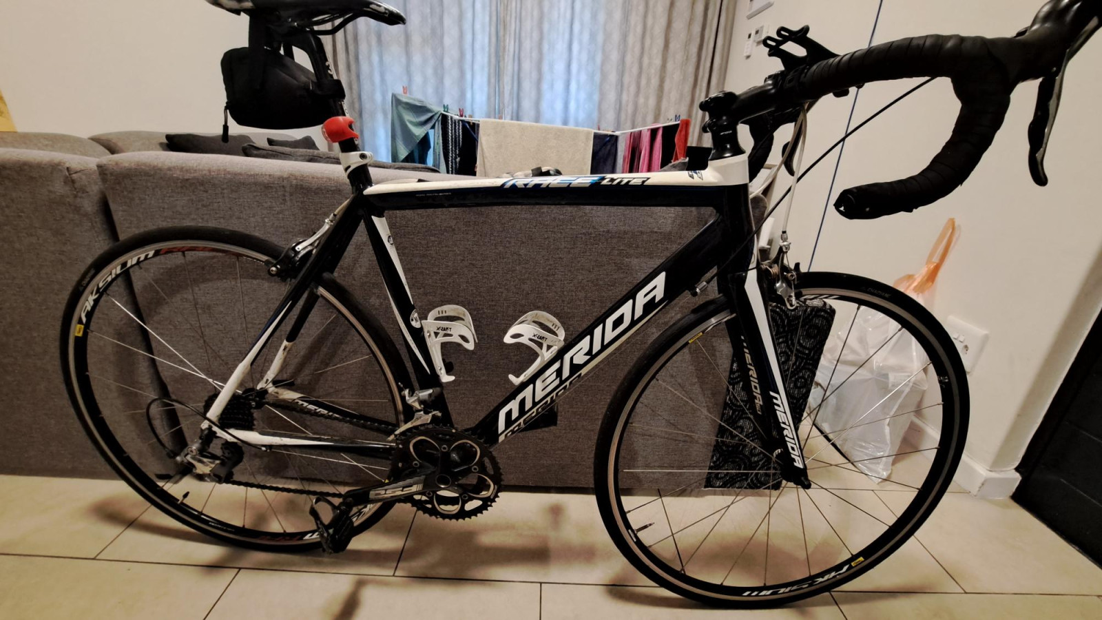 Merida Race Lite 903 | Road Bikes | Bike Hub