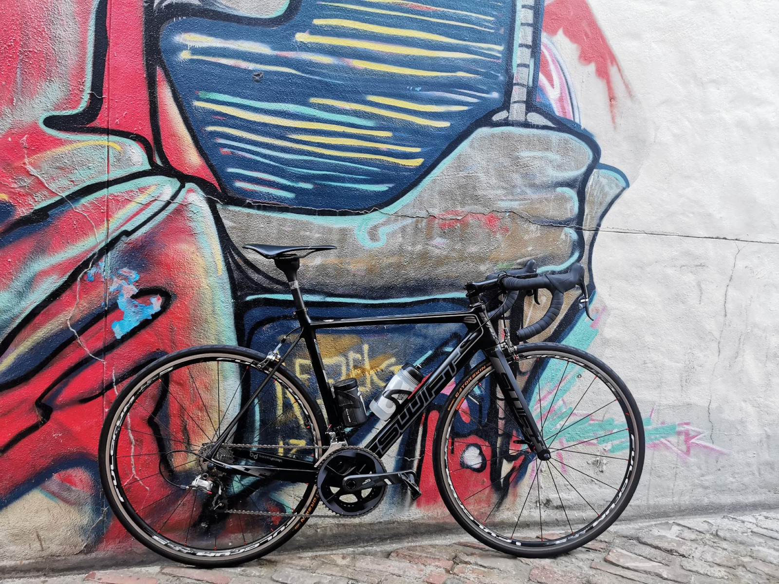 Swift Ultravox Ti | Road Bikes | Bike Hub