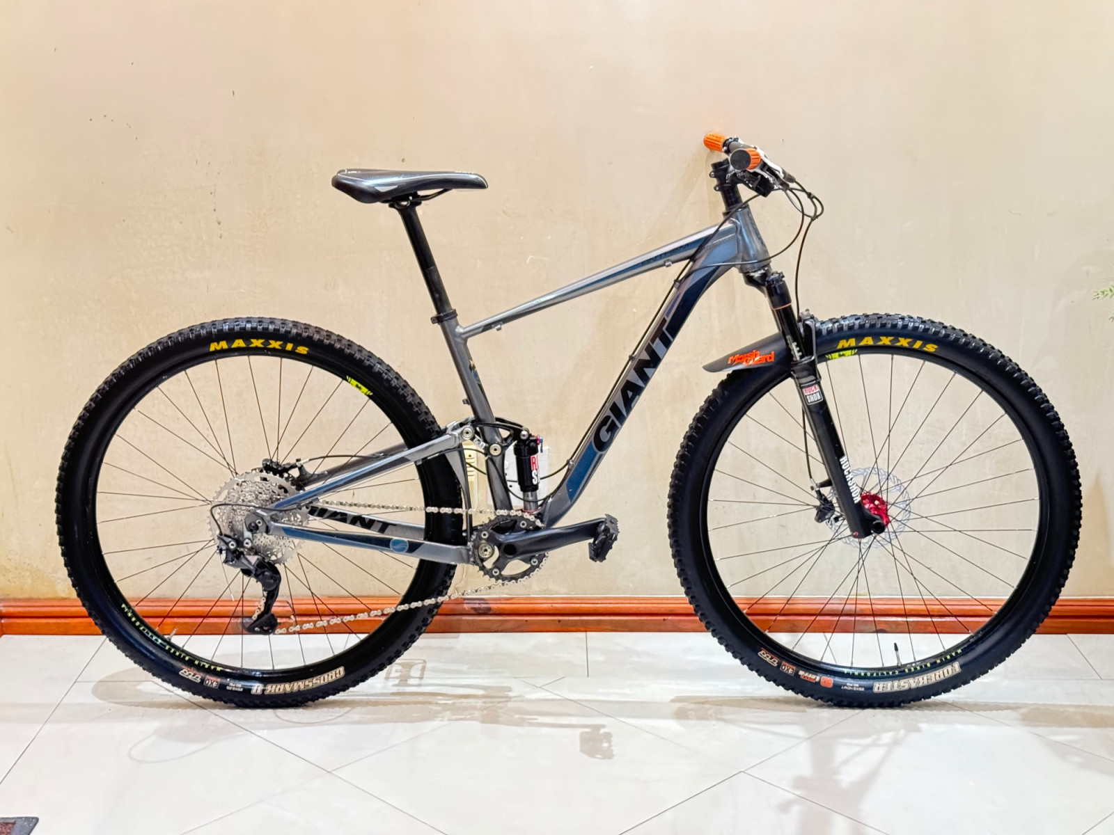 Giant Anthem 29er | Dual Suspension Mountain Bikes | Bike Hub