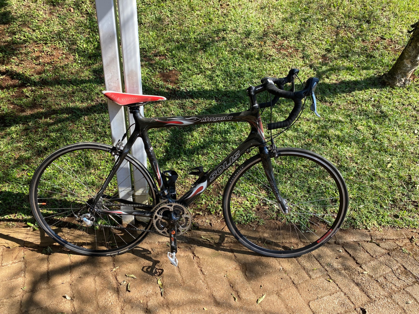 Solis Road Bike | Road Bikes | Bike Hub