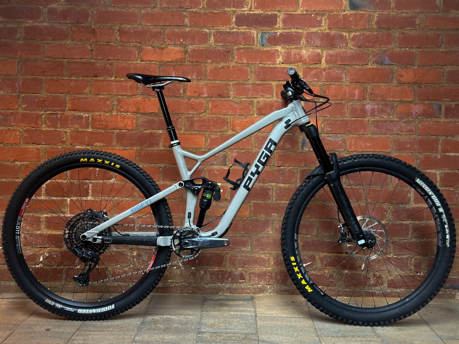 PYGA SLACKLINE | Dual Suspension Mountain Bikes | Bike Hub