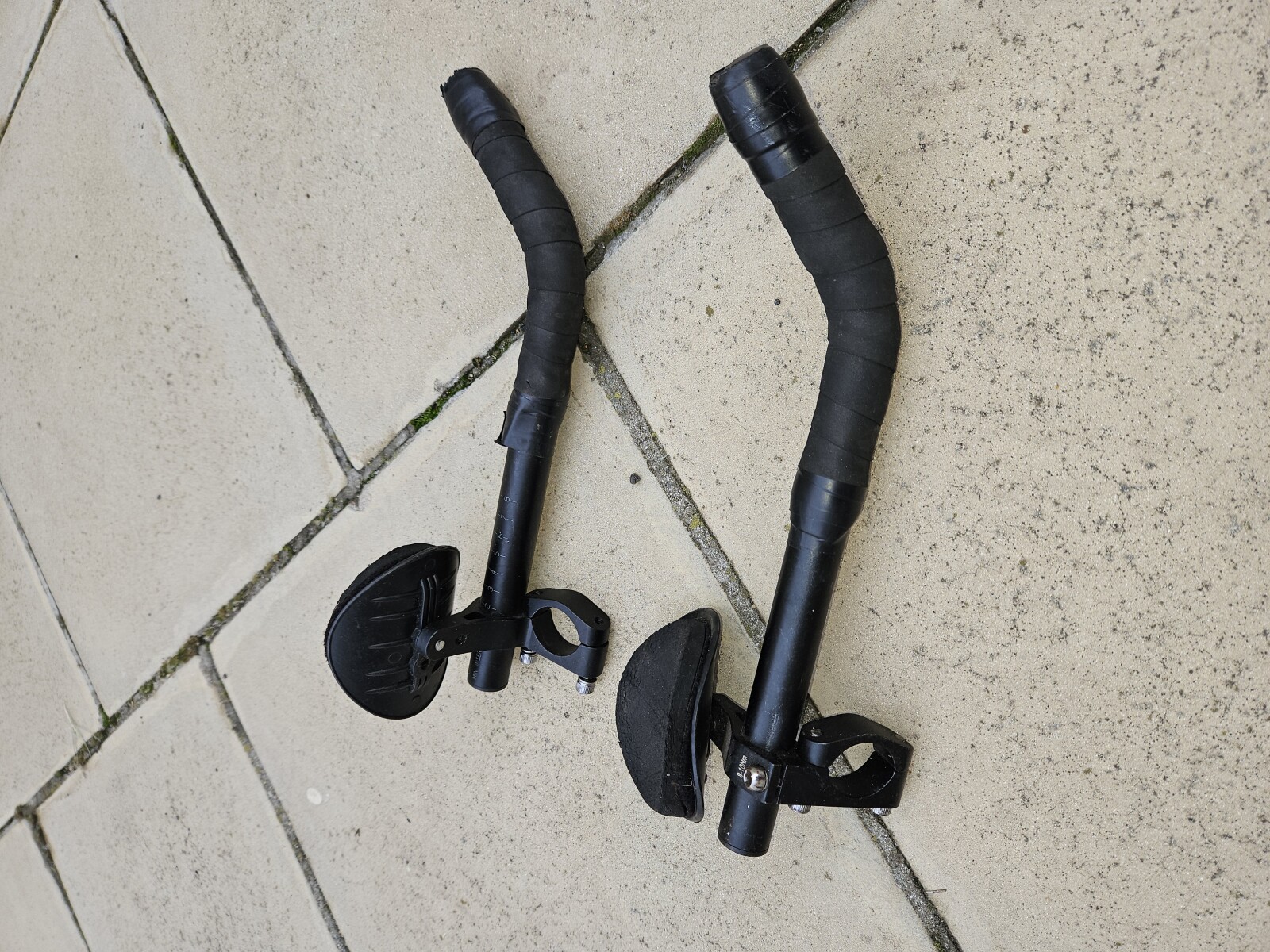 Tri handle bars | Handlebars | Bike Hub