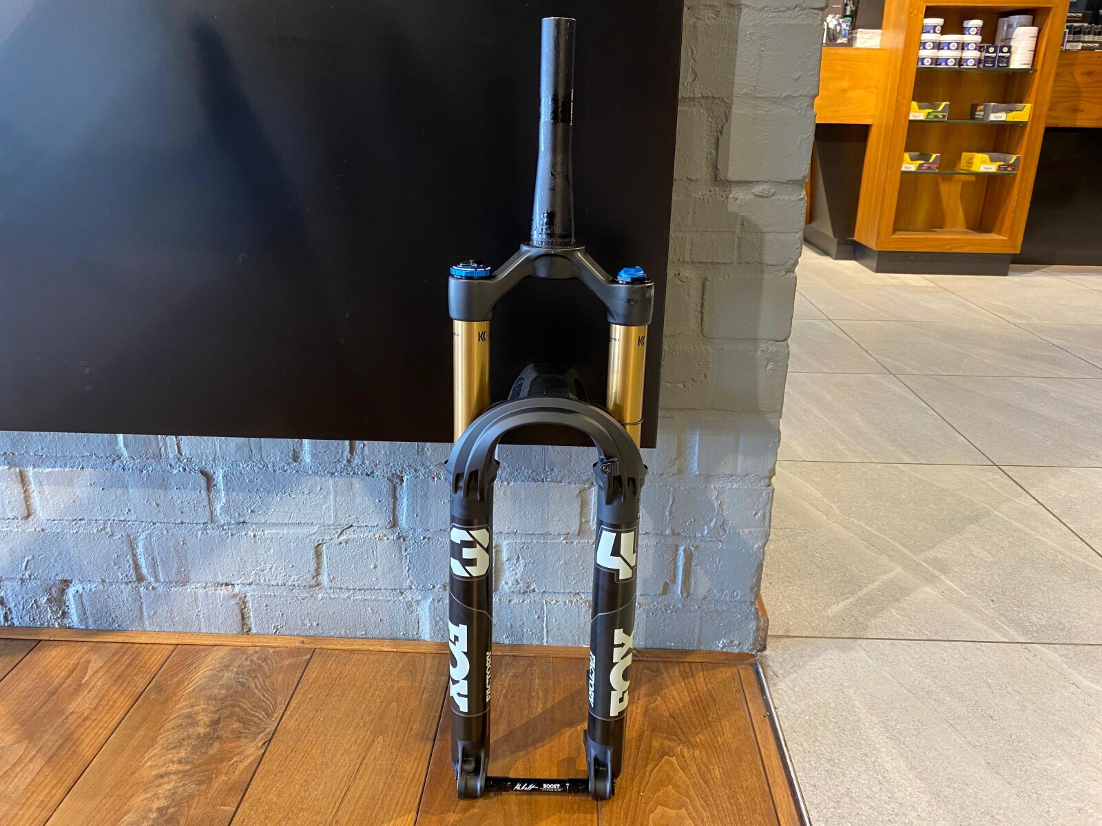 Fox 34 Factory Fork - Kashima Coating | Mountain Bike Forks | Bike Hub