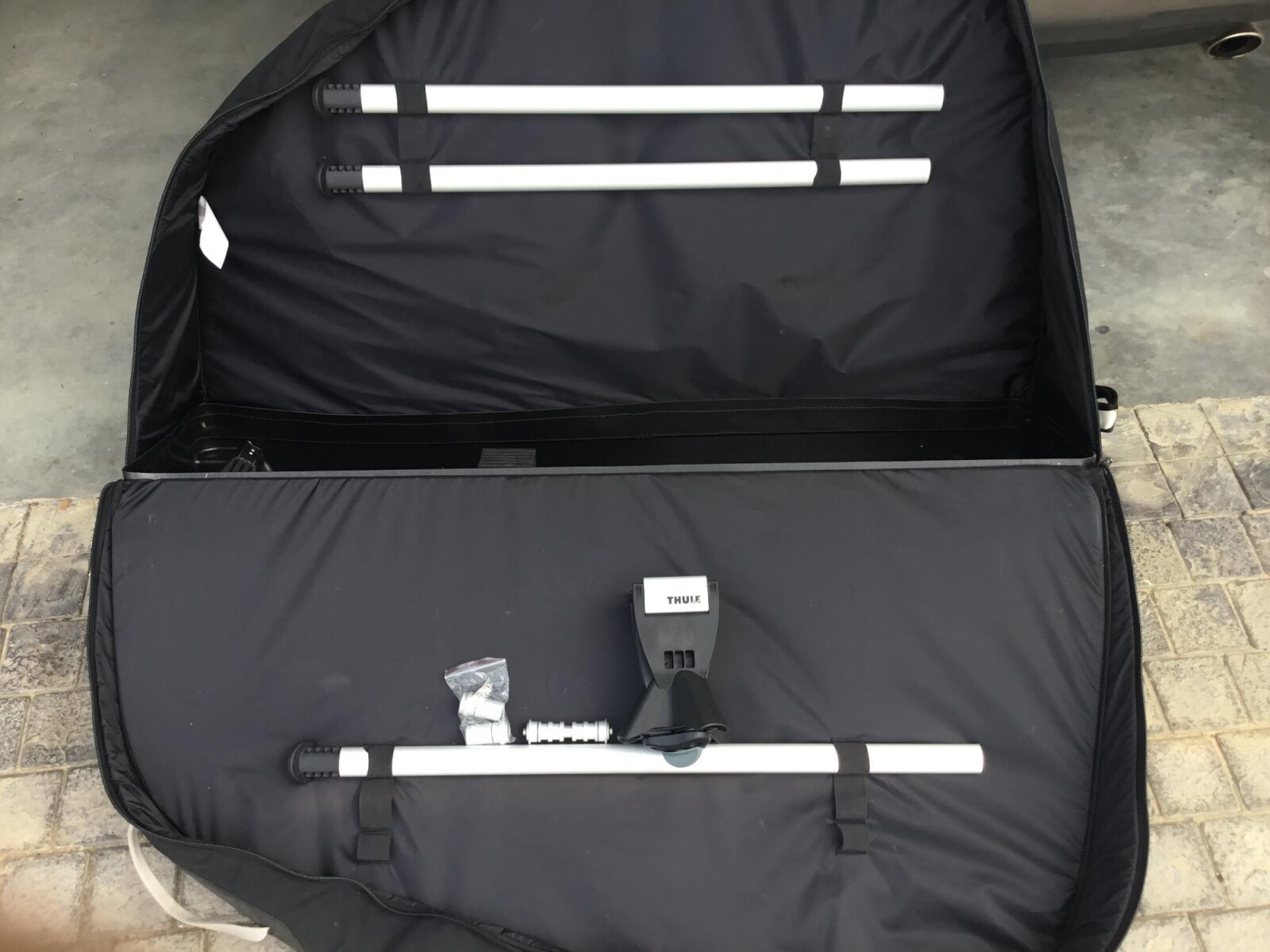 Thule Road Bike Bag | Bike Bags & Boxes | Bike Hub