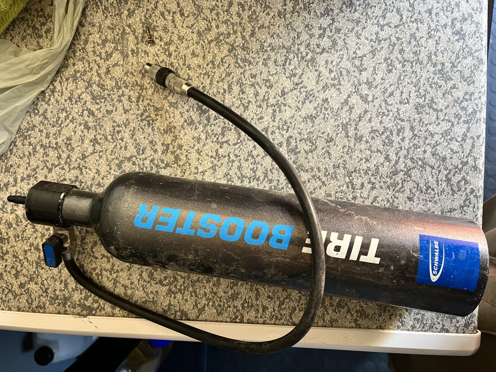 Schwalbe Tyre Booster | Pumps | Bike Hub