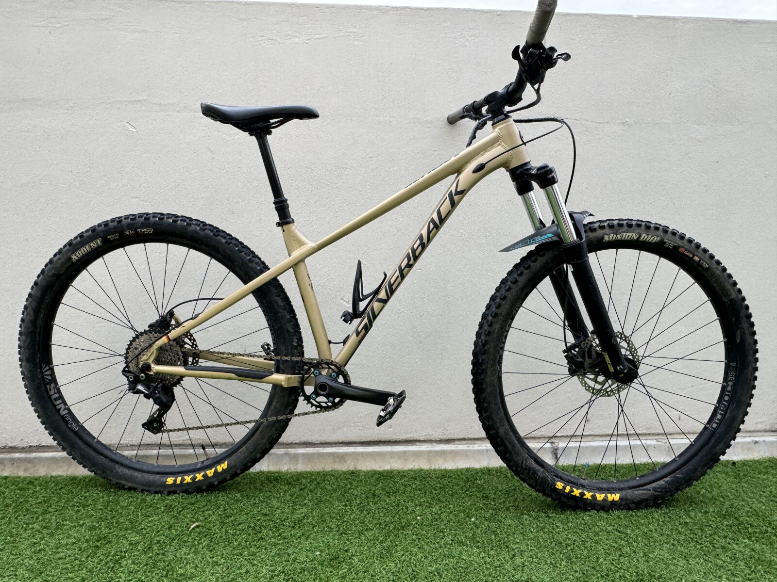 Silverback Slade Comp 2019 29 inch | Hardtail Mountain Bikes | Bike Hub