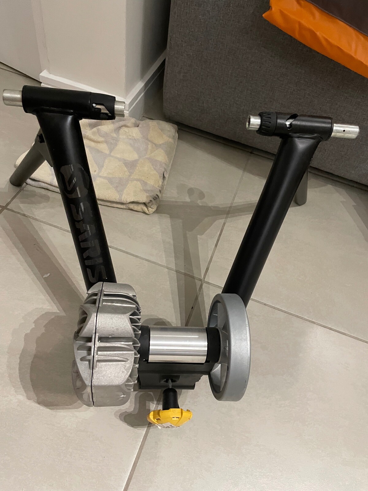 Saris Fluid trainer and 29 tyre | Indoor Trainers & Accessories | Bike Hub