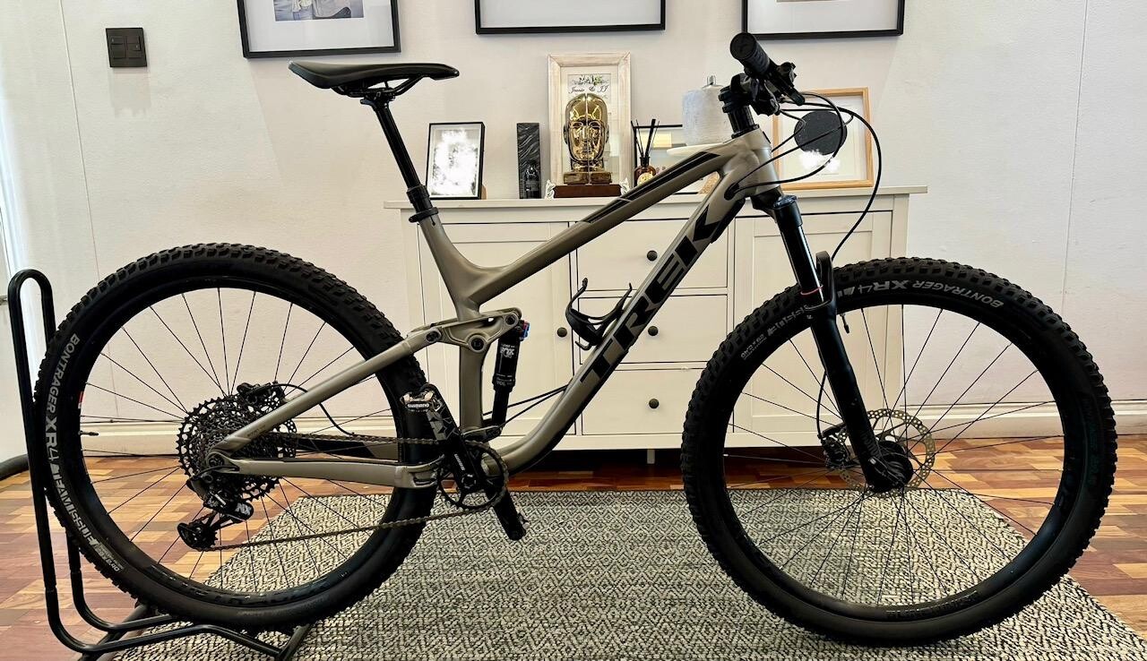 Trek Fuel EX 7 | Dual Suspension Mountain Bikes | Bike Hub