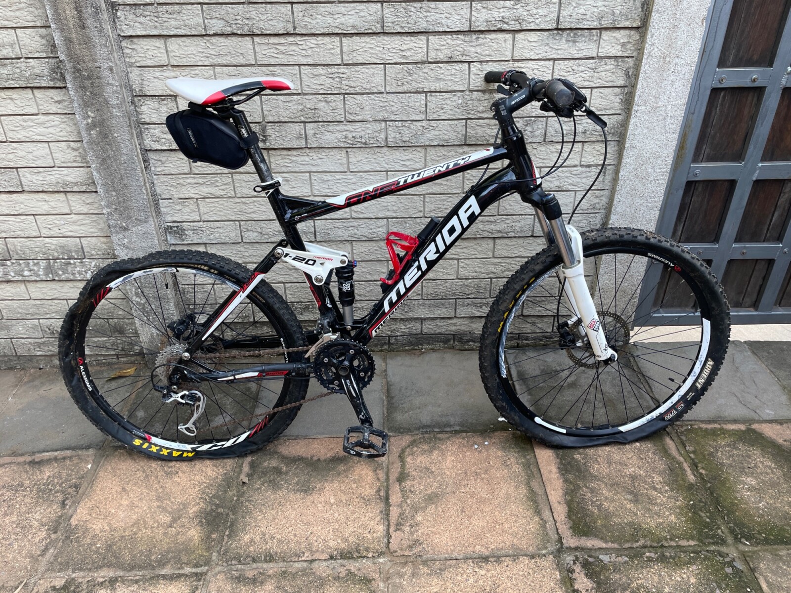 Merida 1-20 800 dual suspension | Dual Suspension Mountain Bikes | Bike Hub