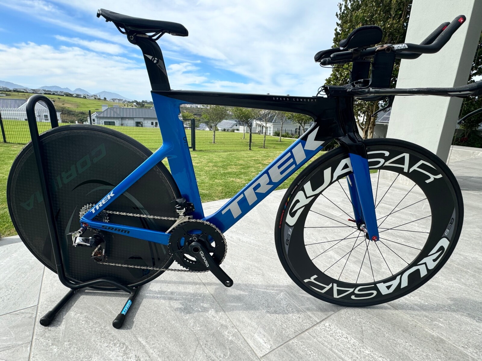 Trek Speed Concept Series 9 (Large) | Triathlon & Time Trial Bikes ...