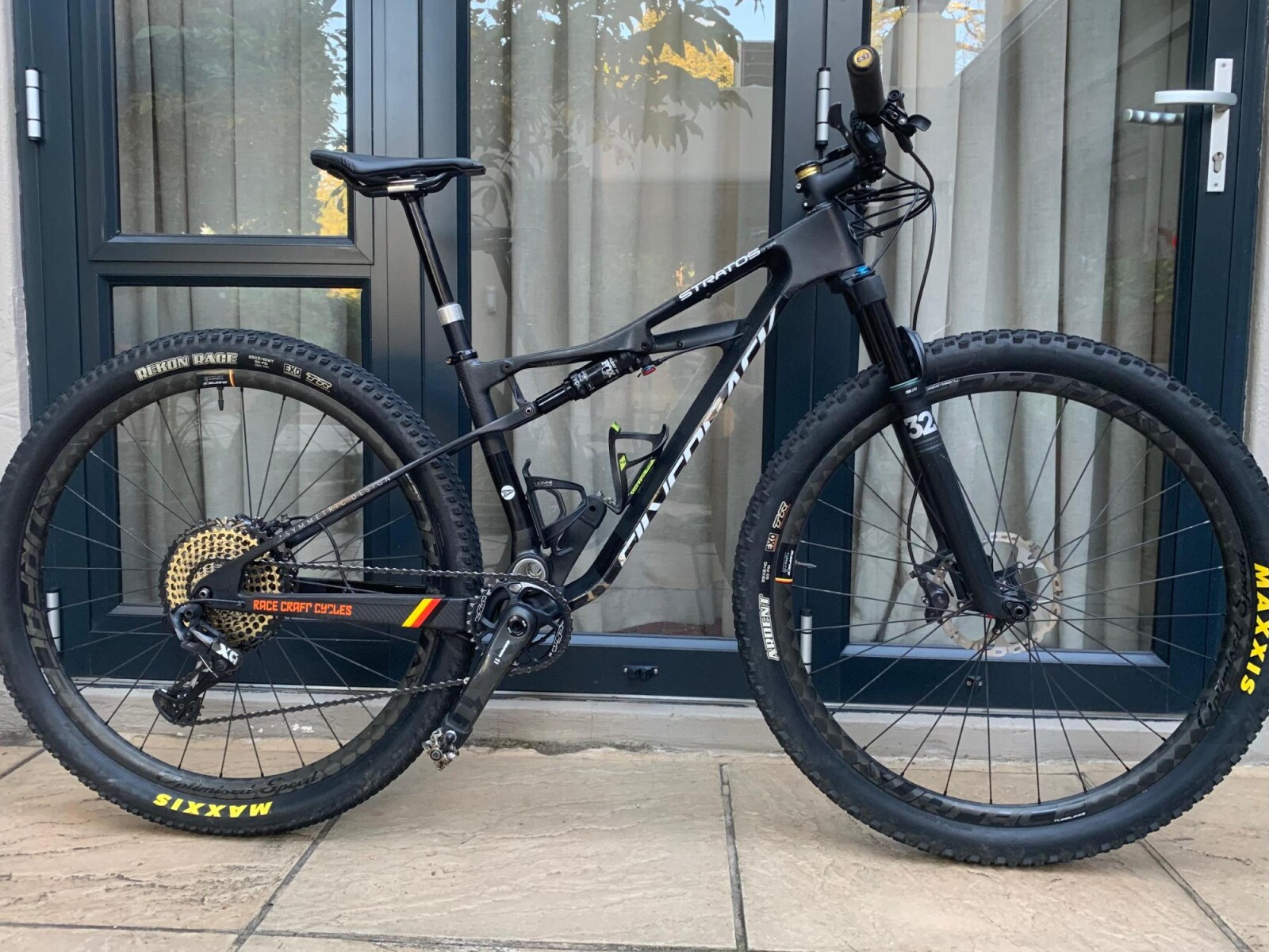 Silverback Stratos CF 1 (S) | Dual Suspension Mountain Bikes | Bike Hub