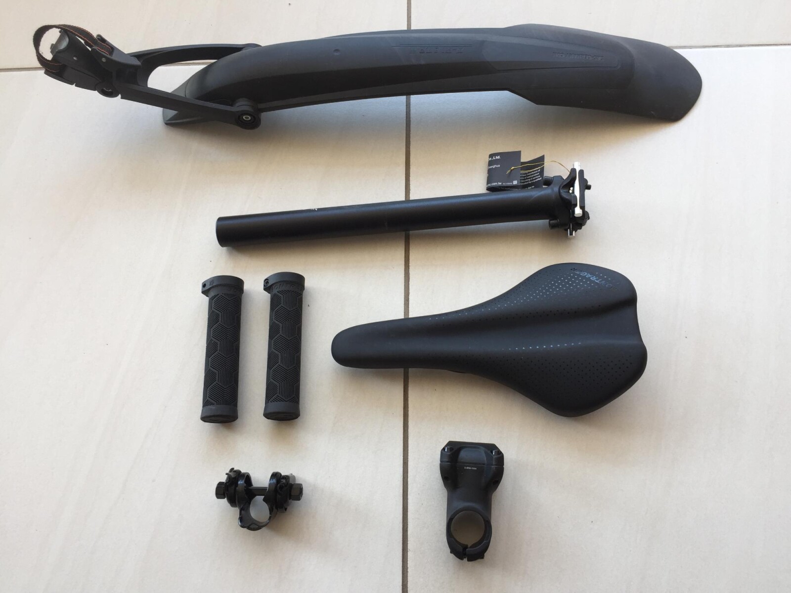 Bike Bits | Saddles | Bike Hub