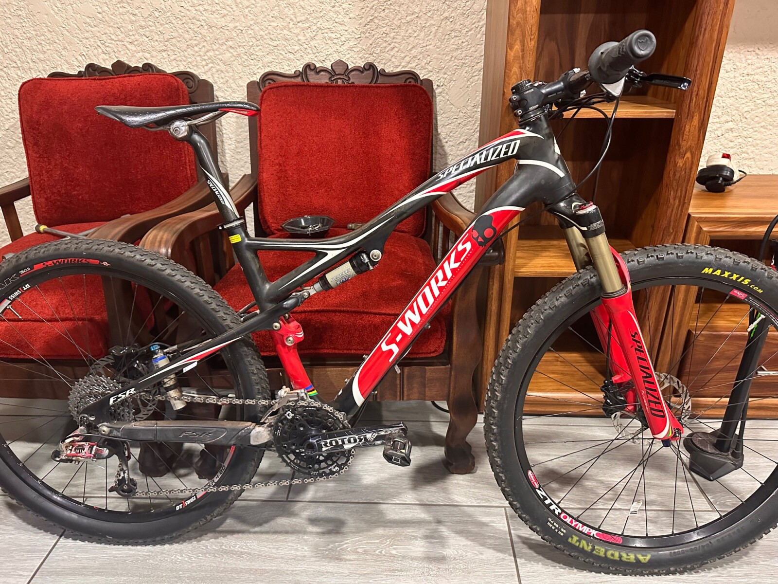 Specialized Medium S-Works Carbon Epic | Dual Suspension Mountain Bikes ...