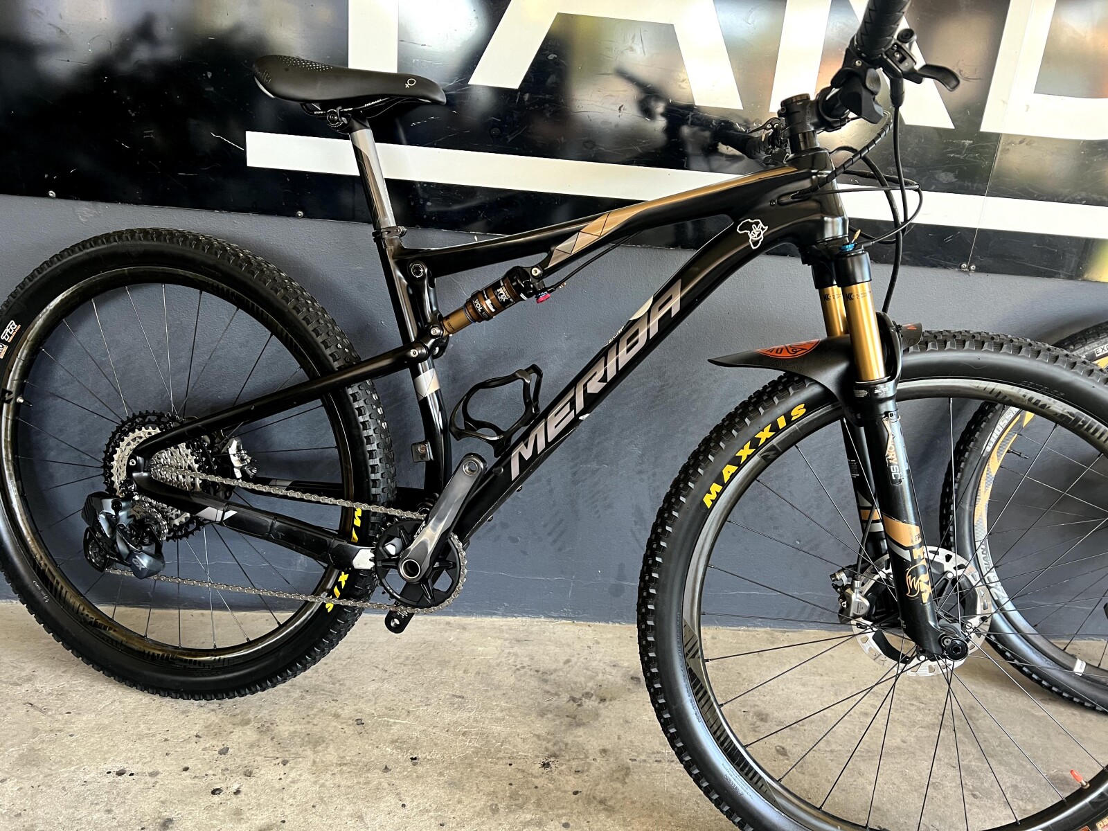 Merida Ninety Six-9000 (2019) | Dual Suspension Mountain Bikes | Bike Hub