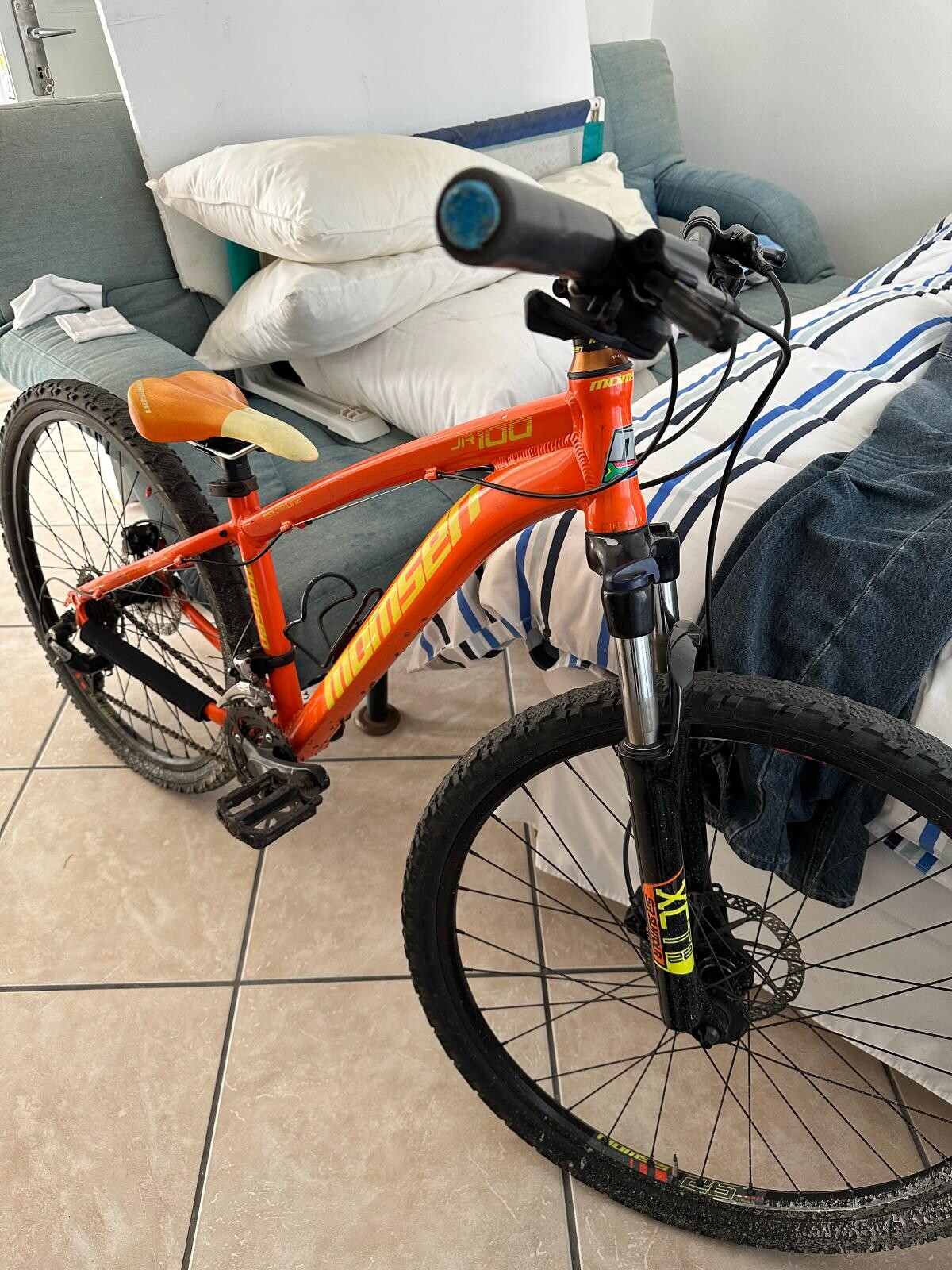 Momsen JR100 | Hardtail Mountain Bikes | Bike Hub