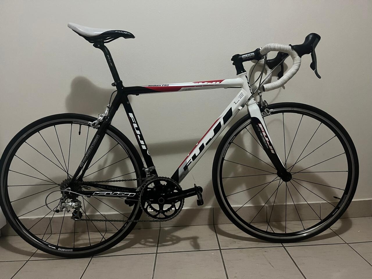 Fuji Roubaix Pro - 10 speed | Road Bikes | Bike Hub