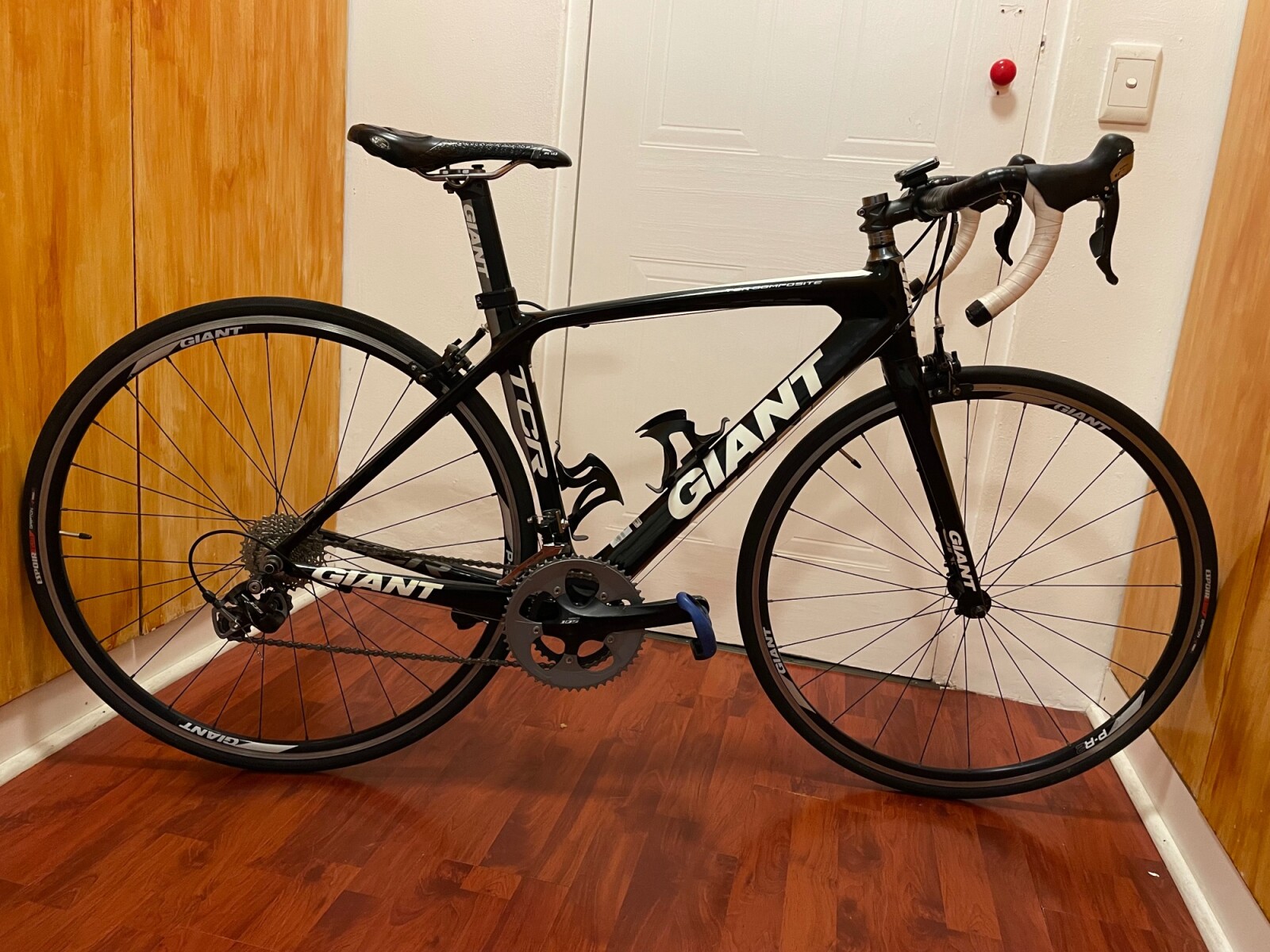 Giant TCR Comp 2 - crack between d/tube & h/tube | Road Bikes | Bike Hub