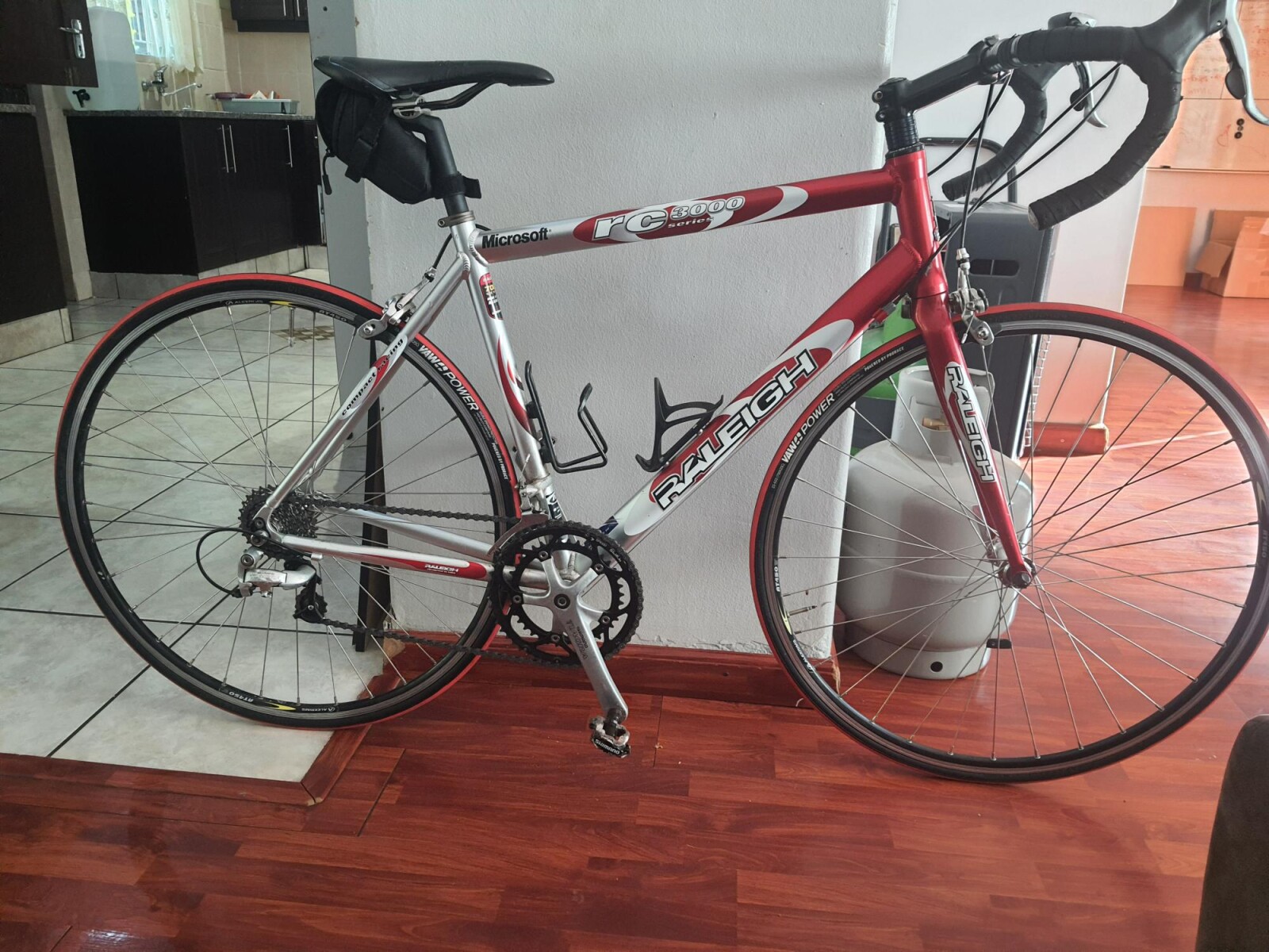 Raleigh RC3000 (Microsoft) | Road Bikes | Bike Hub