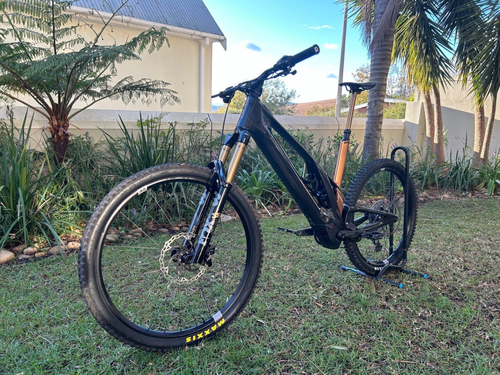 Unno Mith - Race *DEMO* REDUCED | Dual Suspension Mountain Bikes | Bike Hub