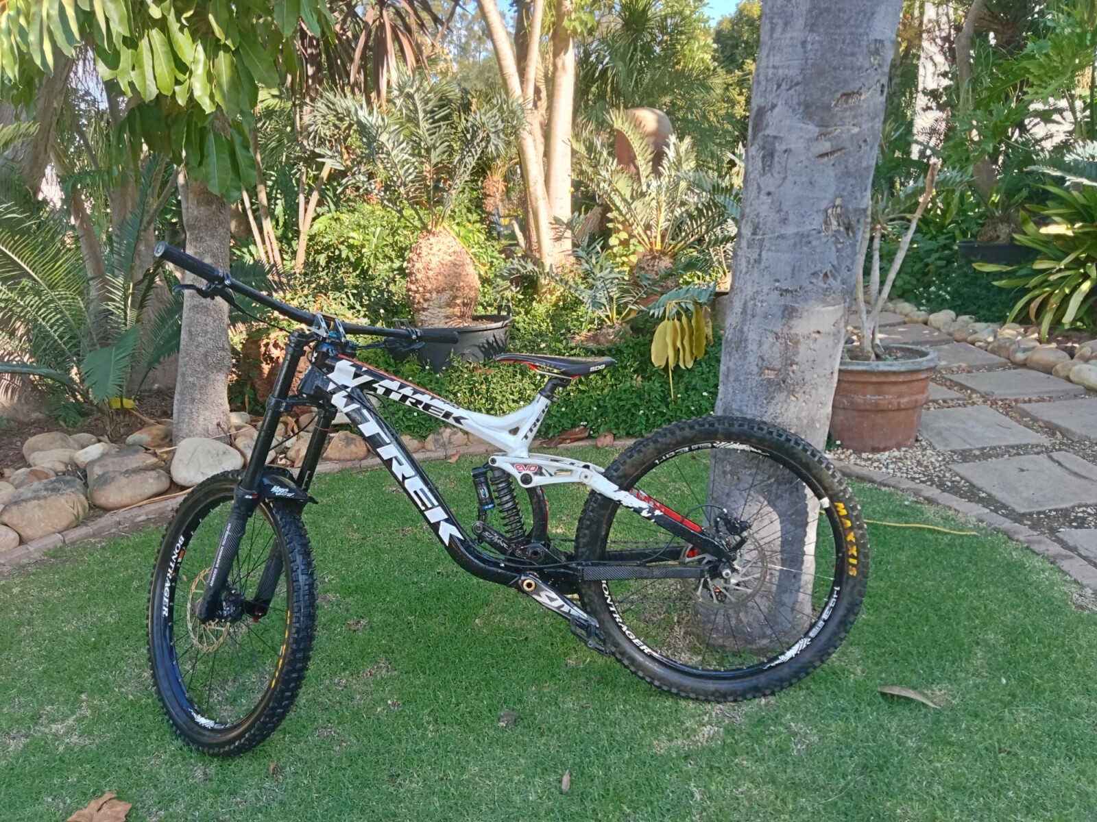 Trek session | Downhill Bikes | Bike Hub