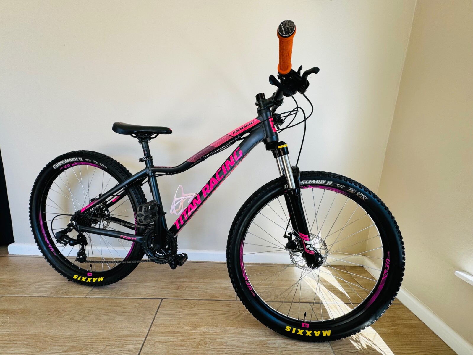 Titan Racing - Calypso 24 9er | Hardtail Mountain Bikes | Bike Hub