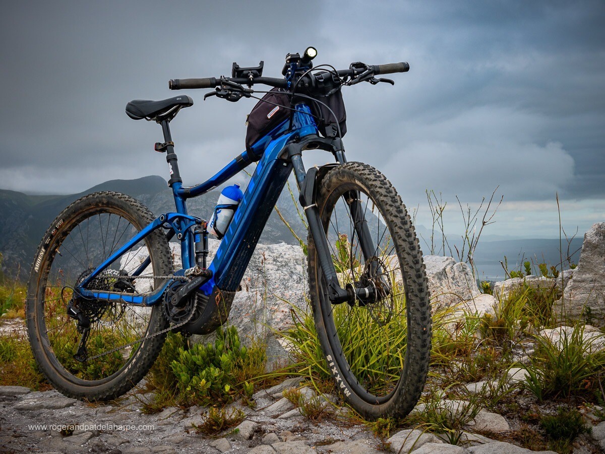 Giant Stance eBike | Dual Suspension Mountain E-Bikes | Bike Hub
