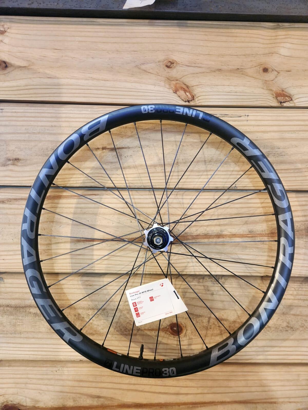Bontrager Line Pro 30 Carbon Wheelset | Mountain Bike Wheels | Bike Hub
